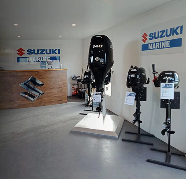 Showroom Decor – SuzukiBanners.com